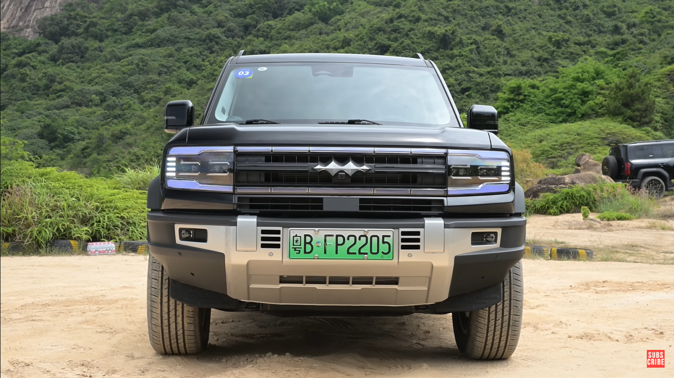 Top 10 Reasons to Buy 2025 Denza B5: Hybrid SUV Powerhouse