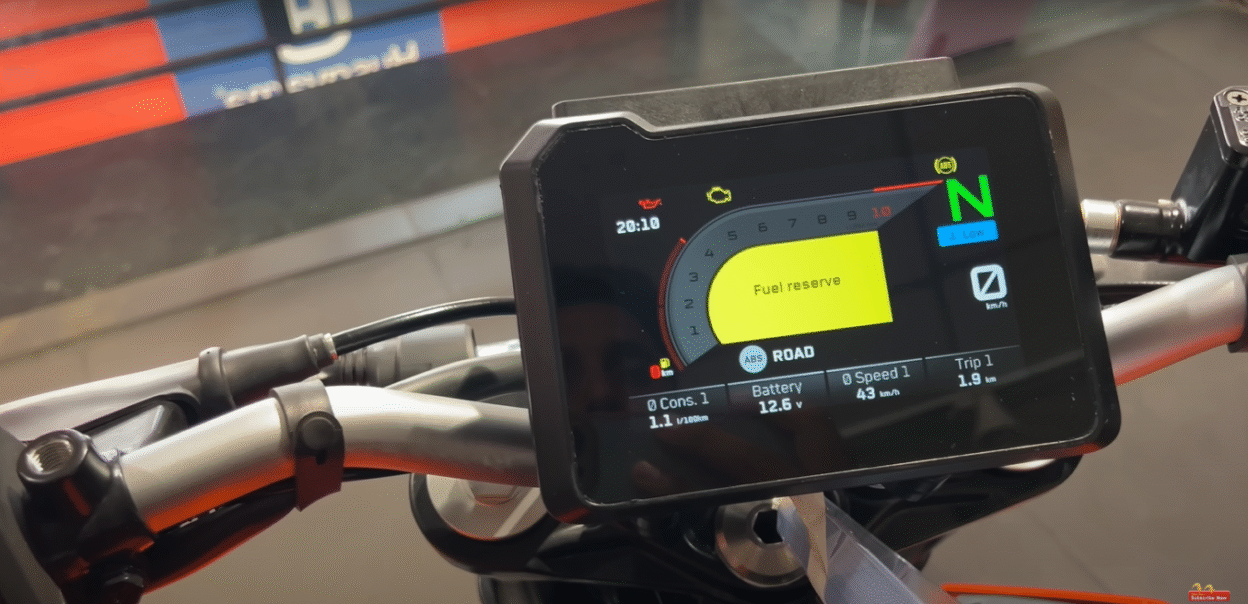 2025 KTM Duke 200 Review: 5 New Updates, Price, Features!