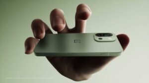 Top 5 Compact Smartphones 2025: Small Size, Flagship Power