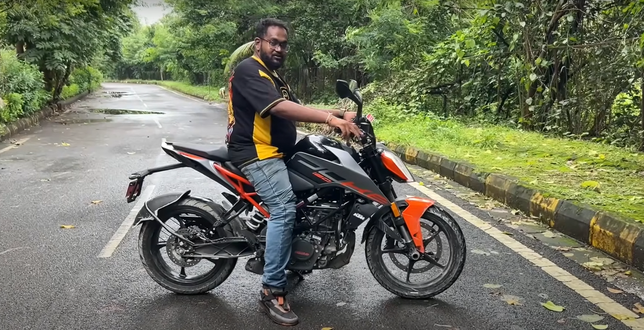KTM 160 Duke Review: Can It Outshine the Yamaha MT-15 in 2025?