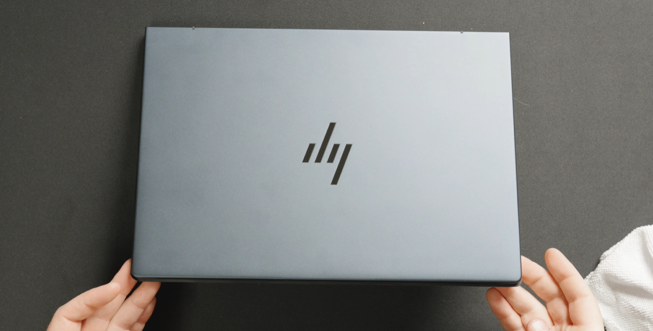 HP EliteBook X G1i Review 2025: 24+ Hour Battery Monster