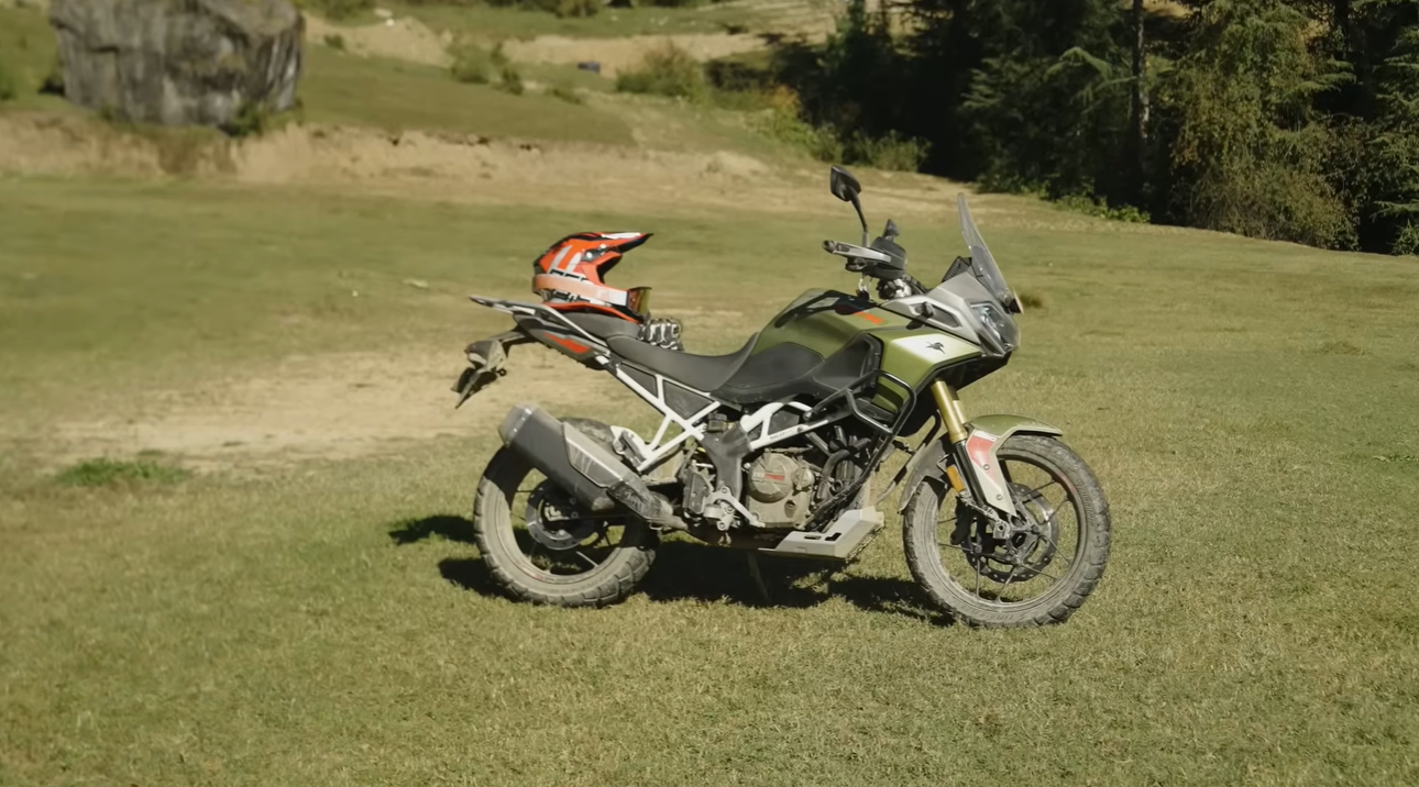 TVS Apache RTX 300 Review 2025: Price, Specs, Ride Test & Verdict