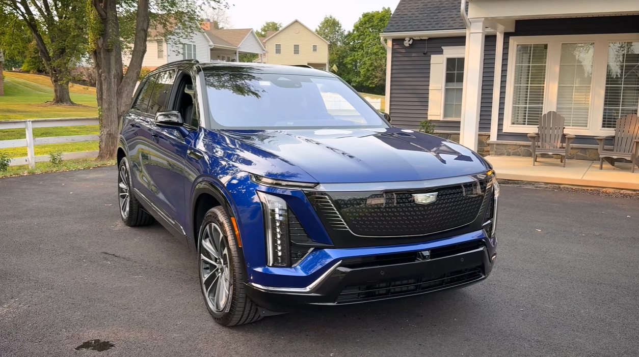 2026 Cadillac VISTIQ Sport Review: 615 HP, 305-Mi Range, Baby Escalade